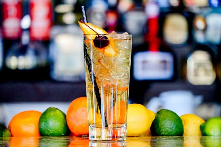 Coctel de Tequila Triple Seco y Jugo de Limón: La Mezcla Perfecta